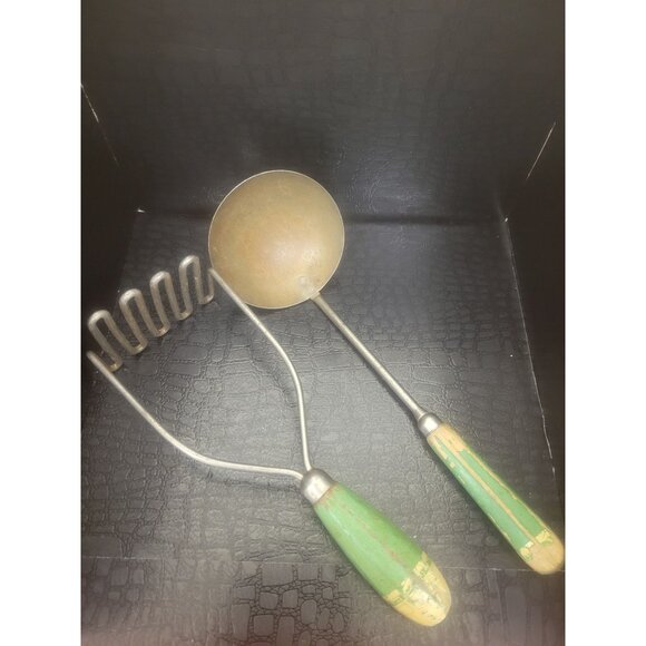 Source Unknown | Kitchen | Vintage Wood Green Handle Potatoe Masher And ...